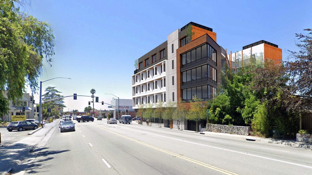 Mission Street updates: La Reina market, Food Bin, Arrow surf shop ...