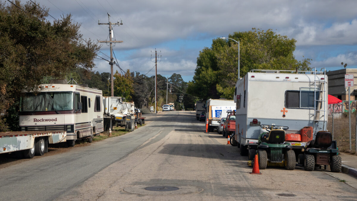 Supervisors advance new rules to scrap illegally parked vehicles in ...