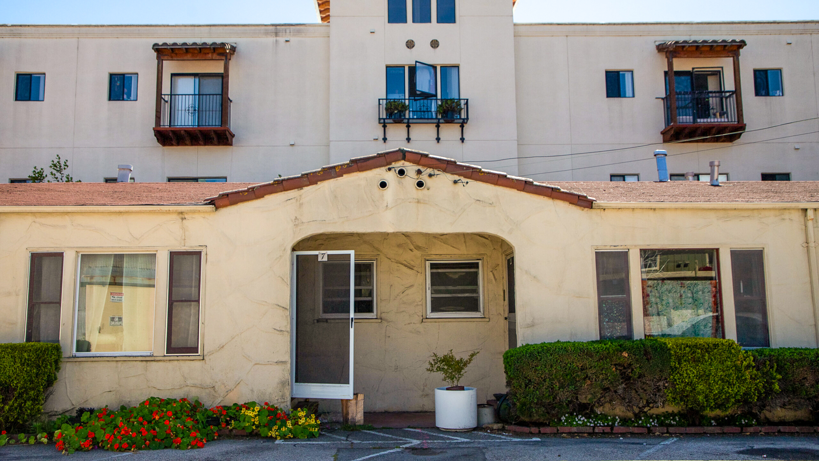 Tenants set to be displaced by new affordable housing in Downtown Santa ...
